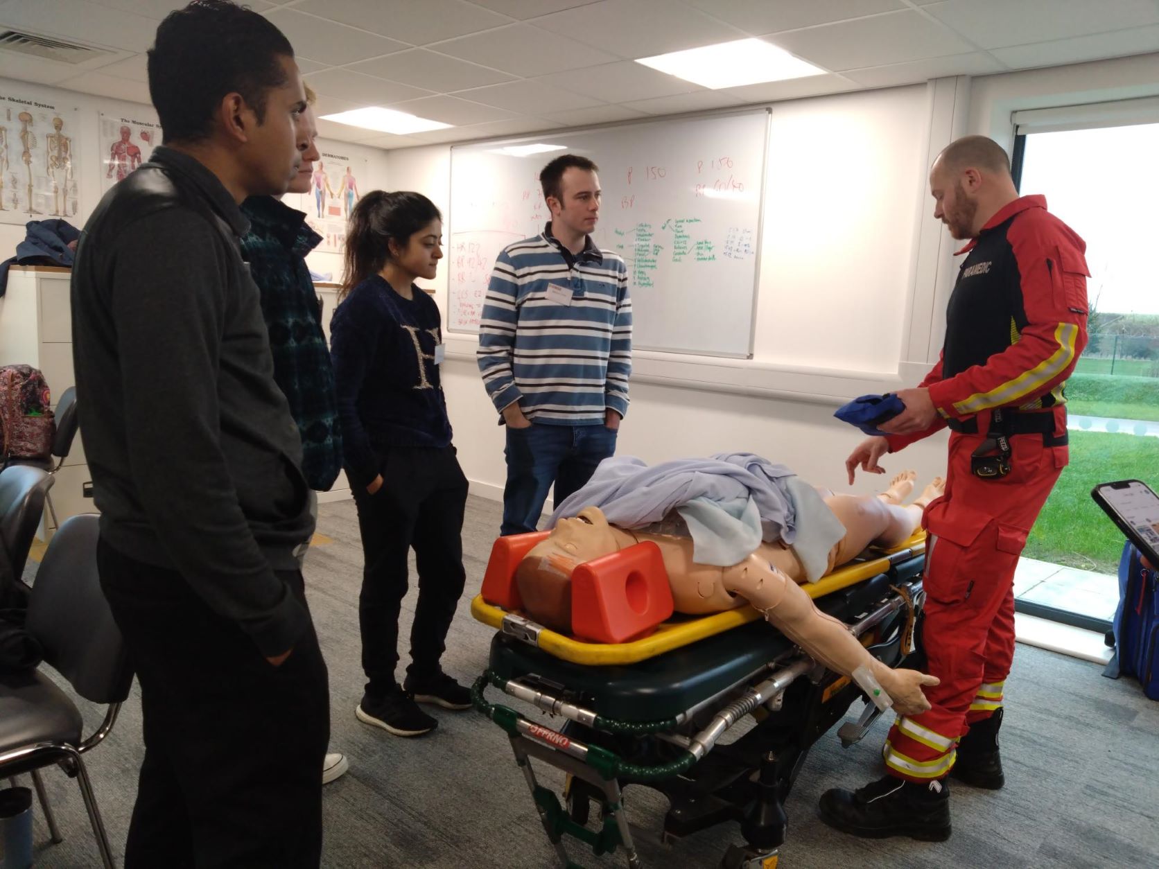 LNAA inspires next generation of air ambulance doctors